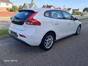 White Volvo V40 2013 in Marijampole, with an engine capacity of 1.56 L and mileage of 271 thousand km for 4800 €, photo 6 on AUTOMOTO.COM.LV