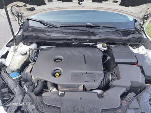 White Volvo V40 2013 in Marijampole, with an engine capacity of 1.56 L and mileage of 271 thousand km for 4800 €, photo 12 on AUTOMOTO.COM.LV