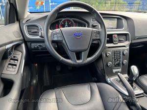 Balts Volvo V40 2013 Paide, ar dzinēja tilpumu 1.60 L un nobraukumu 261 tūkst. km par 6390 €, foto 12 vietnē AUTOMOTO.COM.LV