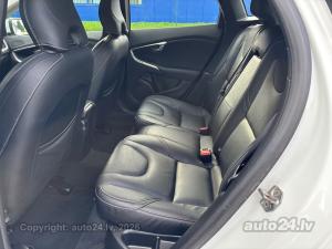 Balts Volvo V40 2013 Paide, ar dzinēja tilpumu 1.60 L un nobraukumu 261 tūkst. km par 6390 €, foto 14 vietnē AUTOMOTO.COM.LV