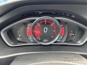 Balts Volvo V40 2013 Paide, ar dzinēja tilpumu 1.60 L un nobraukumu 261 tūkst. km par 6390 €, foto 16 vietnē AUTOMOTO.COM.LV
