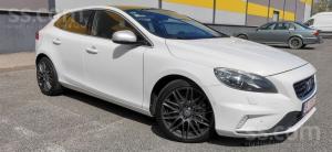 Balts Volvo V40 2014 Rīga, ar dzinēja tilpumu 2.00 L un nobraukumu 0 tūkst. km par 6990 €, foto 9 vietnē AUTOMOTO.COM.LV