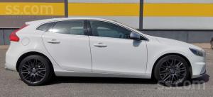Balts Volvo V40 2014 Rīga, ar dzinēja tilpumu 2.00 L un nobraukumu 0 tūkst. km par 6990 €, foto 11 vietnē AUTOMOTO.COM.LV