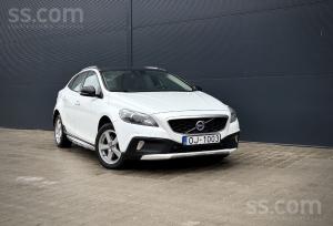 Balts Volvo V40 2014 Rīga, ar dzinēja tilpumu 1.60 L un nobraukumu 260 tūkst. km par 10495 €, foto 4 vietnē AUTOMOTO.COM.LV