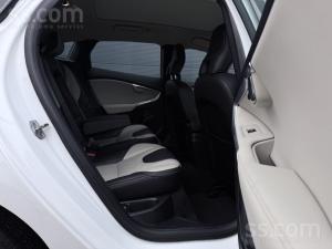 Balts Volvo V40 2014 Rīga, ar dzinēja tilpumu 1.60 L un nobraukumu 260 tūkst. km par 10495 €, foto 26 vietnē AUTOMOTO.COM.LV