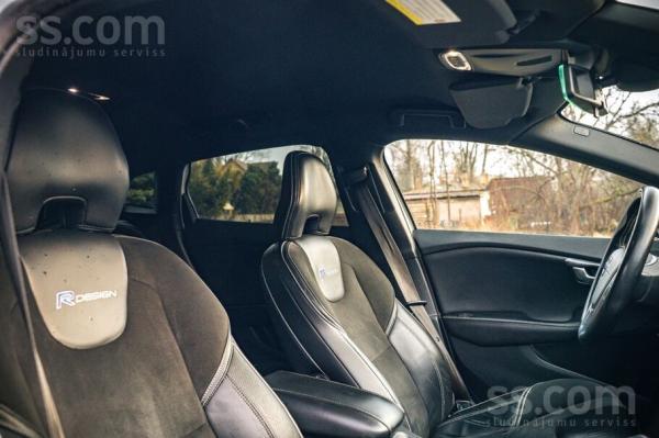 Balts Volvo V40 2014 Rīga, ar dzinēja tilpumu 2.00 L un nobraukumu 0 tūkst. km par 6990 €, foto 10 vietnē AUTOMOTO.COM.LV