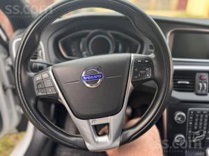 White Volvo V40 2014 in Aizkraukle, with an engine capacity of 1.60 L and mileage of 324 thousand km for 6000 €, photo 11 on AUTOMOTO.COM.LV