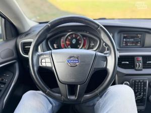 White Volvo V40 2014 in Kaunas, with an engine capacity of 1.60 L and mileage of 280 thousand km for 4800 €, photo 25 on AUTOMOTO.COM.LV