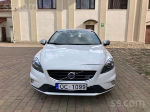 Balts Volvo V40 2014 Bauska, ar dzinēja tilpumu 2.00 L un nobraukumu 380 tūkst. km par 5400 €, foto 3 vietnē AUTOMOTO.COM.LV