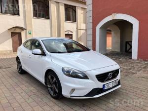 Balts Volvo V40 2014 Bauska, ar dzinēja tilpumu 2.00 L un nobraukumu 380 tūkst. km par 5400 €, foto 4 vietnē AUTOMOTO.COM.LV