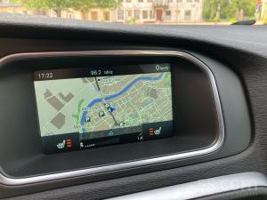 Balts Volvo V40 2014 Bauska, ar dzinēja tilpumu 2.00 L un nobraukumu 380 tūkst. km par 5400 €, foto 18 vietnē AUTOMOTO.COM.LV