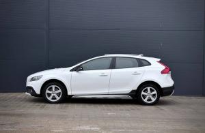 Balts Volvo V40 2014 Rīga, ar dzinēja tilpumu 1.60 L un nobraukumu 260 tūkst. km par 9895 €, foto 3 vietnē AUTOMOTO.COM.LV