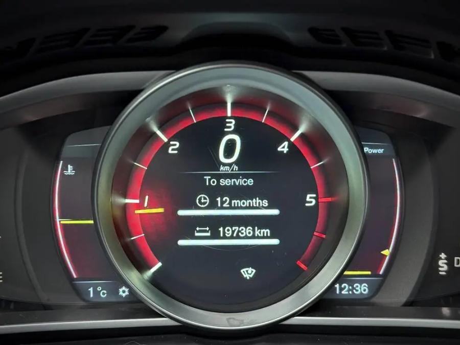 Balts Volvo V40 2014 Rīga, ar dzinēja tilpumu 1.60 L un nobraukumu 260 tūkst. km par 9895 €, foto 12 vietnē AUTOMOTO.COM.LV