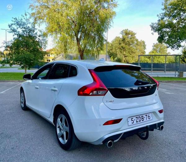 Balts Volvo V40 2014 Šilalė, ar dzinēja tilpumu 1.97 L un nobraukumu 340 tūkst. km par 5800 €, foto 6 vietnē AUTOMOTO.COM.LV