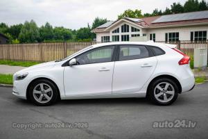 Balts Volvo V40 2014 Tallina, ar dzinēja tilpumu 1.60 L un nobraukumu 239 tūkst. km par 5500 €, foto 7 vietnē AUTOMOTO.COM.LV