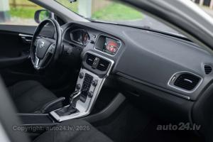 Balts Volvo V40 2014 Tallina, ar dzinēja tilpumu 1.60 L un nobraukumu 239 tūkst. km par 5500 €, foto 20 vietnē AUTOMOTO.COM.LV