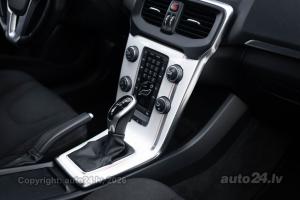Balts Volvo V40 2014 Tallina, ar dzinēja tilpumu 1.60 L un nobraukumu 239 tūkst. km par 5500 €, foto 21 vietnē AUTOMOTO.COM.LV