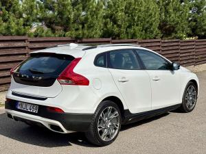 Balts Volvo V40 2014 Viļņa, ar dzinēja tilpumu 1.56 L un nobraukumu 354 tūkst. km par 5200 €, foto 5 vietnē AUTOMOTO.COM.LV