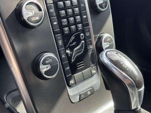 Balts Volvo V40 2014 Viļņa, ar dzinēja tilpumu 1.56 L un nobraukumu 354 tūkst. km par 5200 €, foto 11 vietnē AUTOMOTO.COM.LV