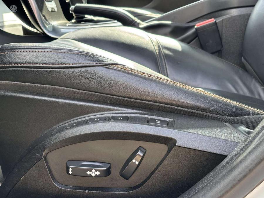 Balts Volvo V40 2014 Viļņa, ar dzinēja tilpumu 1.56 L un nobraukumu 354 tūkst. km par 5200 €, foto 12 vietnē AUTOMOTO.COM.LV