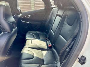 Balts Volvo V40 2014 Viļņa, ar dzinēja tilpumu 1.56 L un nobraukumu 354 tūkst. km par 5200 €, foto 14 vietnē AUTOMOTO.COM.LV