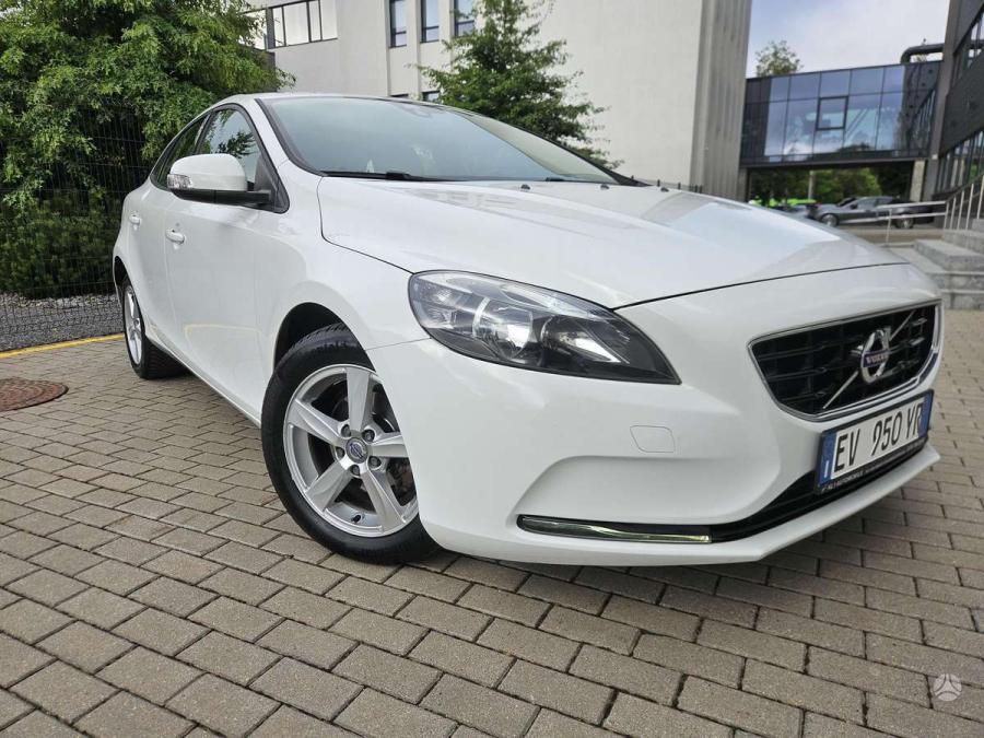 Balts Volvo V40 2014 Kauņa, ar dzinēja tilpumu 1.56 L un nobraukumu 260 tūkst. km par 4950 €, foto 3 vietnē AUTOMOTO.COM.LV