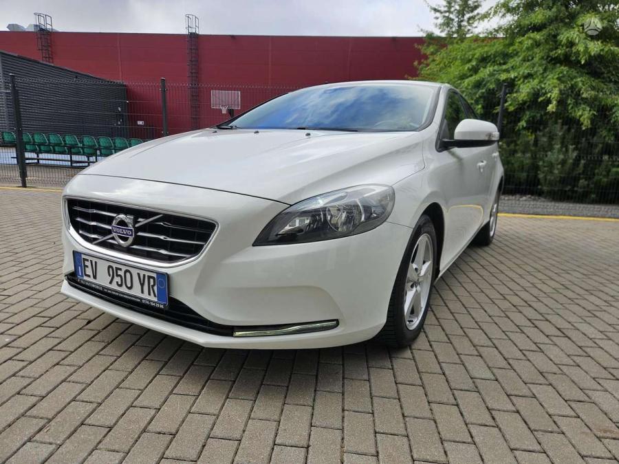 Balts Volvo V40 2014 Kauņa, ar dzinēja tilpumu 1.56 L un nobraukumu 260 tūkst. km par 4950 €, foto 8 vietnē AUTOMOTO.COM.LV