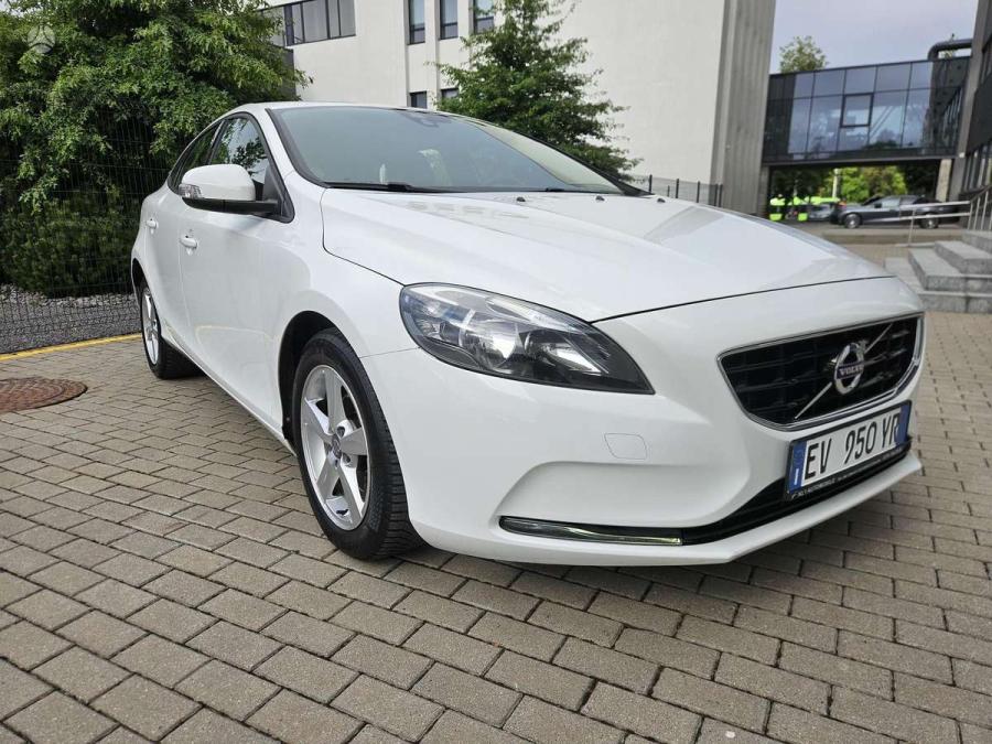 Balts Volvo V40 2014 Kauņa, ar dzinēja tilpumu 1.56 L un nobraukumu 260 tūkst. km par 4950 €, foto 9 vietnē AUTOMOTO.COM.LV