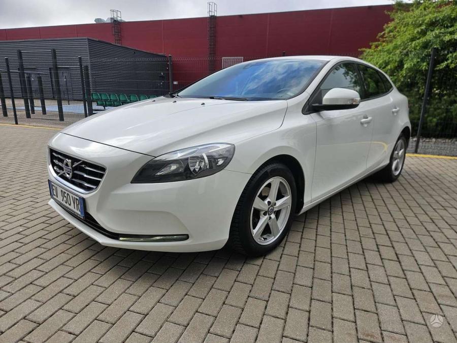 Balts Volvo V40 2014 Kauņa, ar dzinēja tilpumu 1.56 L un nobraukumu 260 tūkst. km par 4950 €, foto 11 vietnē AUTOMOTO.COM.LV