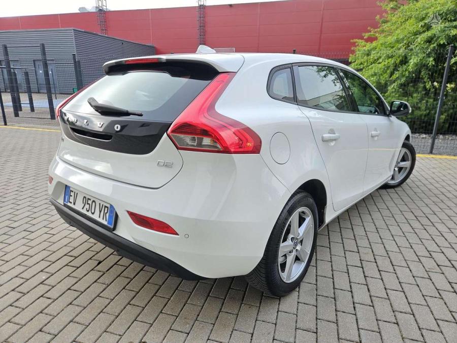 Balts Volvo V40 2014 Kauņa, ar dzinēja tilpumu 1.56 L un nobraukumu 260 tūkst. km par 4950 €, foto 16 vietnē AUTOMOTO.COM.LV