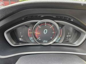 Balts Volvo V40 2014 Kauņa, ar dzinēja tilpumu 1.56 L un nobraukumu 260 tūkst. km par 4950 €, foto 35 vietnē AUTOMOTO.COM.LV