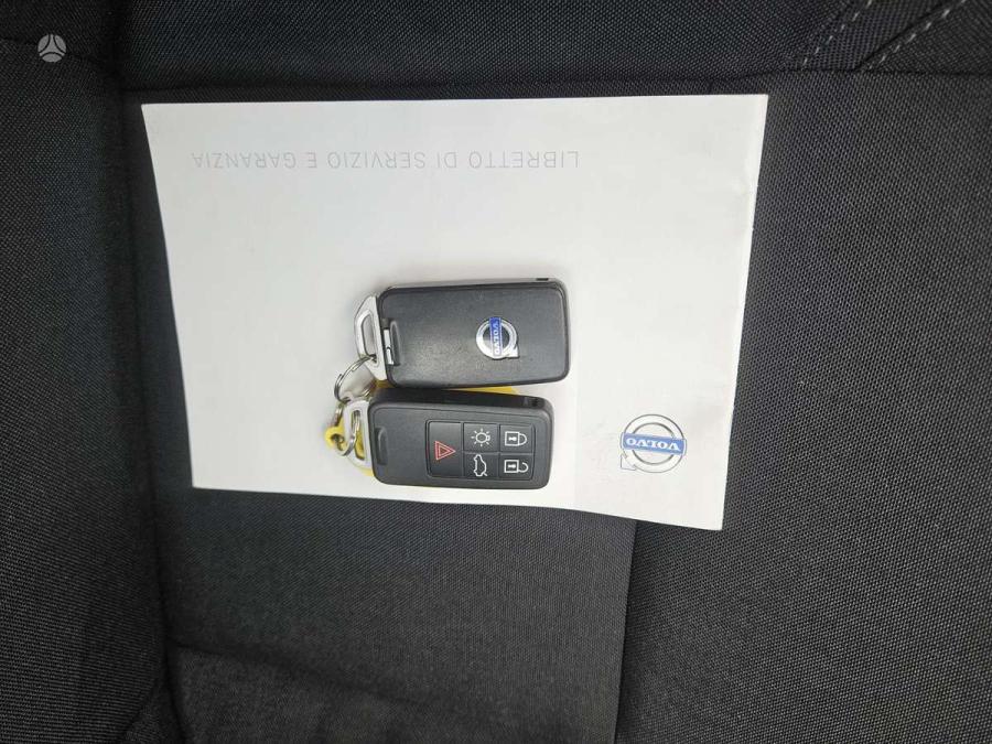 Balts Volvo V40 2014 Kauņa, ar dzinēja tilpumu 1.56 L un nobraukumu 260 tūkst. km par 4950 €, foto 39 vietnē AUTOMOTO.COM.LV