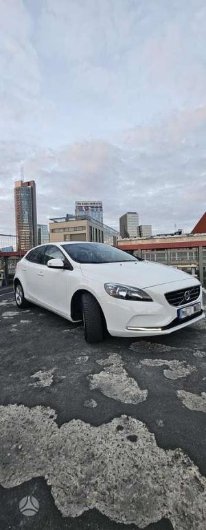 Balts Volvo V40 2014 Viļņa, ar dzinēja tilpumu 1.60 L un nobraukumu 226 tūkst. km par 5500 €, foto 3 vietnē AUTOMOTO.COM.LV