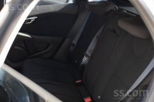 White Volvo V40 2014 in Riga, with an engine capacity of 2.00 L and mileage of 270 thousand km for 6790 €, photo 11 on AUTOMOTO.COM.LV