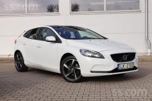 White Volvo V40 2014 in Riga, with an engine capacity of 1.60 L and mileage of 291 thousand km for 5995 €, photo 5 on AUTOMOTO.COM.LV