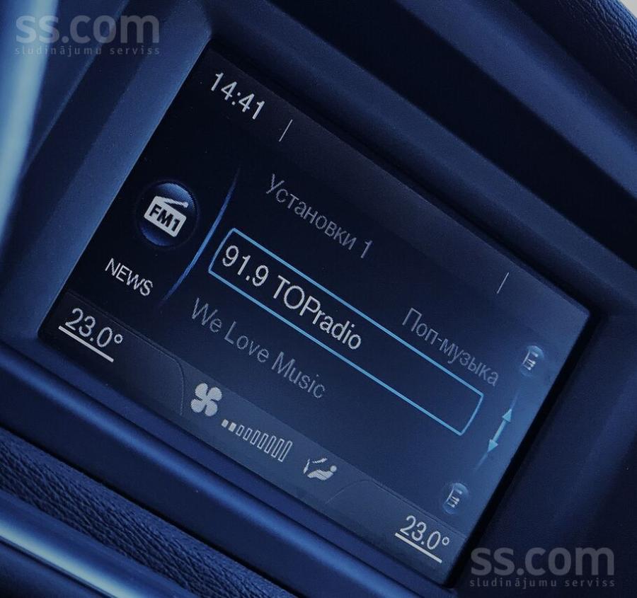 Balts Volvo V40 2015 Jelgava, ar dzinēja tilpumu 2.00 L un nobraukumu 186 tūkst. km par 7690 €, foto 24 vietnē AUTOMOTO.COM.LV