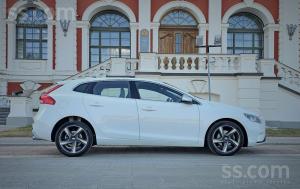 Balts Volvo V40 2015 Jelgava, ar dzinēja tilpumu 2.00 L un nobraukumu 186 tūkst. km par 7690 €, foto 7 vietnē AUTOMOTO.COM.LV