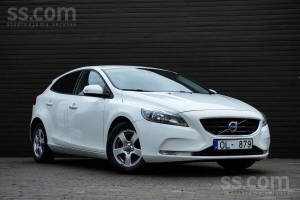 Balts Volvo V40 2015 Rīga, ar dzinēja tilpumu 1.60 L un nobraukumu 223 tūkst. km par 7790 €, foto 2 vietnē AUTOMOTO.COM.LV