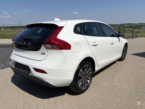 Balts Volvo V40 2015 Alīta, ar dzinēja tilpumu 2.00 L un nobraukumu 239 tūkst. km par 4999 €, foto 3 vietnē AUTOMOTO.COM.LV