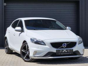 White Volvo V40 2015 in Kaunas, with an engine capacity of 2.00 L and mileage of 300 thousand km for 6750 €, photo 6 on AUTOMOTO.COM.LV