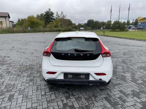 Balts Volvo V40 2015 Telšiai, ar dzinēja tilpumu 1.56 L un nobraukumu 221 tūkst. km par 5500 €, foto 5 vietnē AUTOMOTO.COM.LV