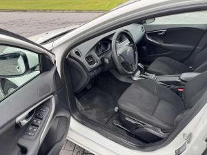 Balts Volvo V40 2015 Telšiai, ar dzinēja tilpumu 1.56 L un nobraukumu 221 tūkst. km par 5500 €, foto 11 vietnē AUTOMOTO.COM.LV