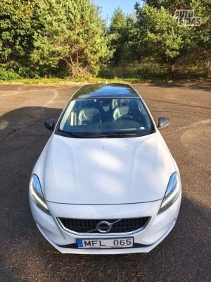 Balts Volvo V40 2015 Palanga, ar dzinēja tilpumu 2.00 L un nobraukumu 233 tūkst. km par 8950 €, foto 3 vietnē AUTOMOTO.COM.LV