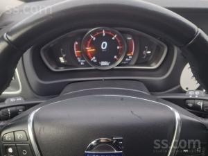 Balts Volvo V40 2016 Cēsis, ar dzinēja tilpumu 2.00 L un nobraukumu 258 tūkst. km par 8500 €, foto 27 vietnē AUTOMOTO.COM.LV