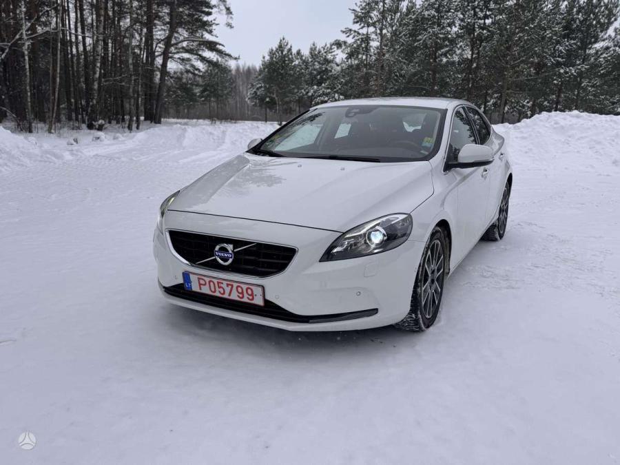 Balts Volvo V40 2016 Jonava, ar dzinēja tilpumu 1.97 L un nobraukumu 277 tūkst. km par 6950 €, foto 12 vietnē AUTOMOTO.COM.LV