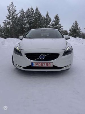 Balts Volvo V40 2016 Jonava, ar dzinēja tilpumu 1.97 L un nobraukumu 277 tūkst. km par 6950 €, foto 18 vietnē AUTOMOTO.COM.LV