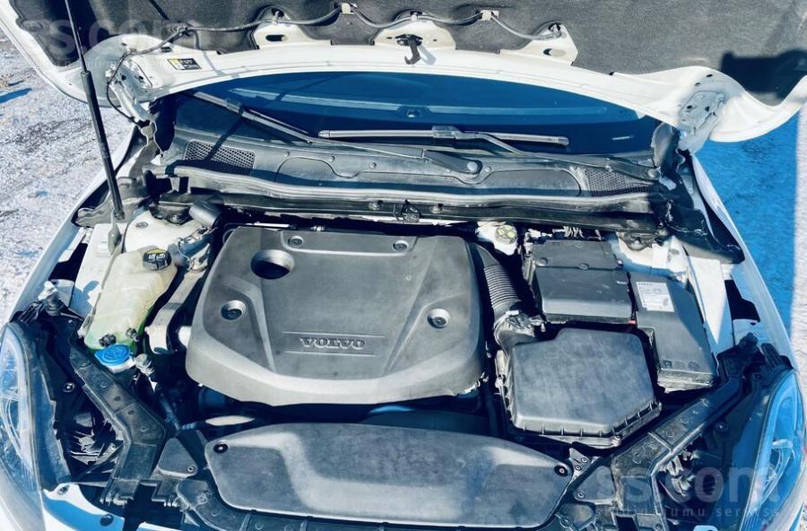 Balts Volvo V40 2016 Rīga, ar dzinēja tilpumu 2.00 L un nobraukumu 230 tūkst. km par 7750 €, foto 27 vietnē AUTOMOTO.COM.LV