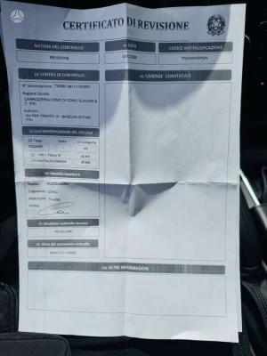 White Volvo V40 2016 in Kaunas, with an engine capacity of 1.97 L and mileage of 210 thousand km for 8800 €, photo 12 on AUTOMOTO.COM.LV