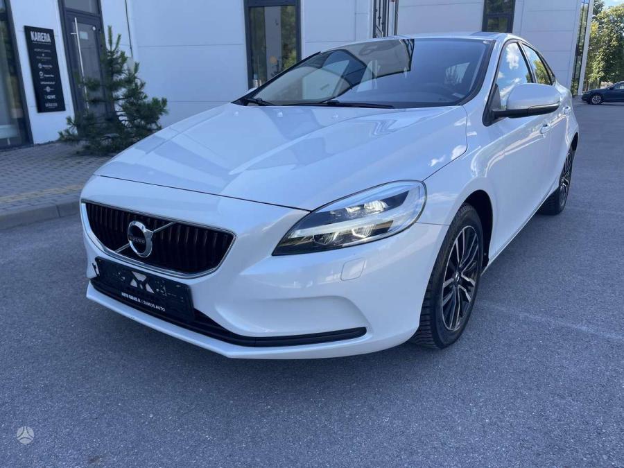 Balts Volvo V40 2016 Kauņa, ar dzinēja tilpumu 1.97 L un nobraukumu 196 tūkst. km par 6950 €, foto 1 vietnē AUTOMOTO.COM.LV