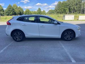 Balts Volvo V40 2016 Kauņa, ar dzinēja tilpumu 1.97 L un nobraukumu 196 tūkst. km par 6950 €, foto 9 vietnē AUTOMOTO.COM.LV